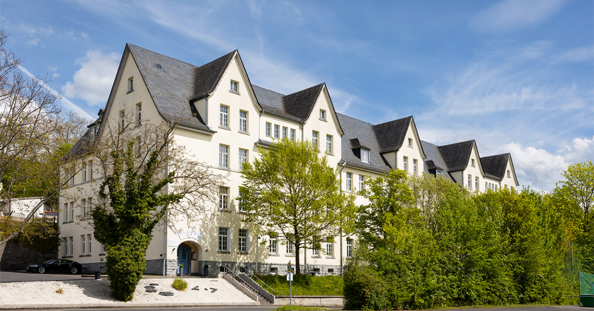 Optonia | COE Campus