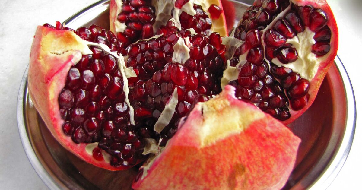 Studie: Granatapfel könnte bei AMD-Therapie helfen